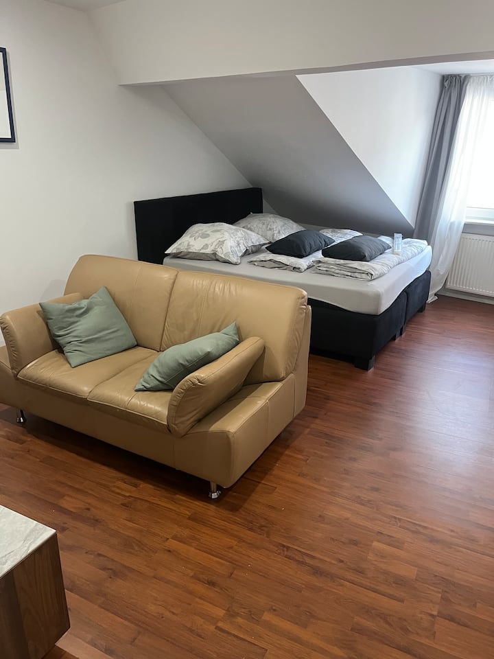 Vis-à-vis Komfort Dg-wohnung - Wuppertal
