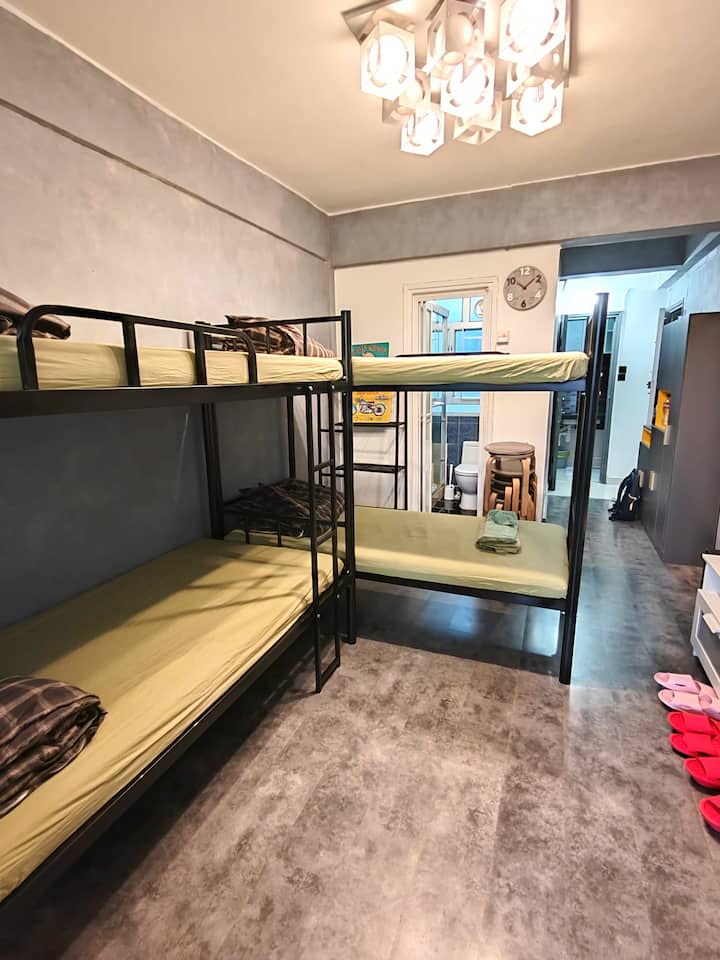 Cozy Apt Downtown Sleeps 8ppl Mtr Downstairs! - Jordan