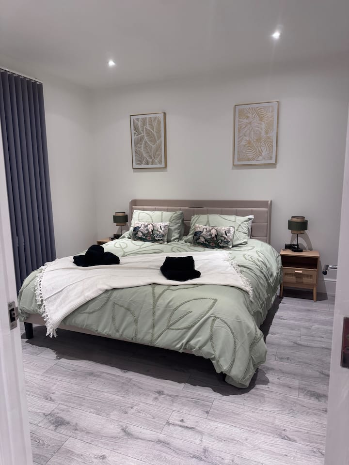 Hutton Lofts New - Brentwood