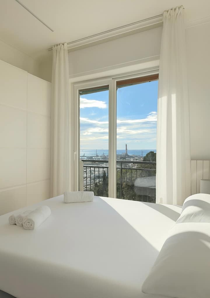 Lanterna View Apartment - Sea View - Genoa