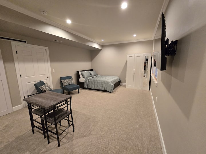 Cozy Studio In Hillsboro! - Hillsboro, OR