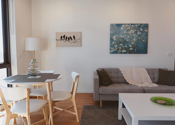 Bell St Retreat - 2br 2bath Stay - Ivanhoe