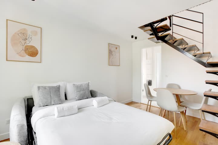 Grand Duplex Climatisé 2br - Proche Paris - Porte de la Villette