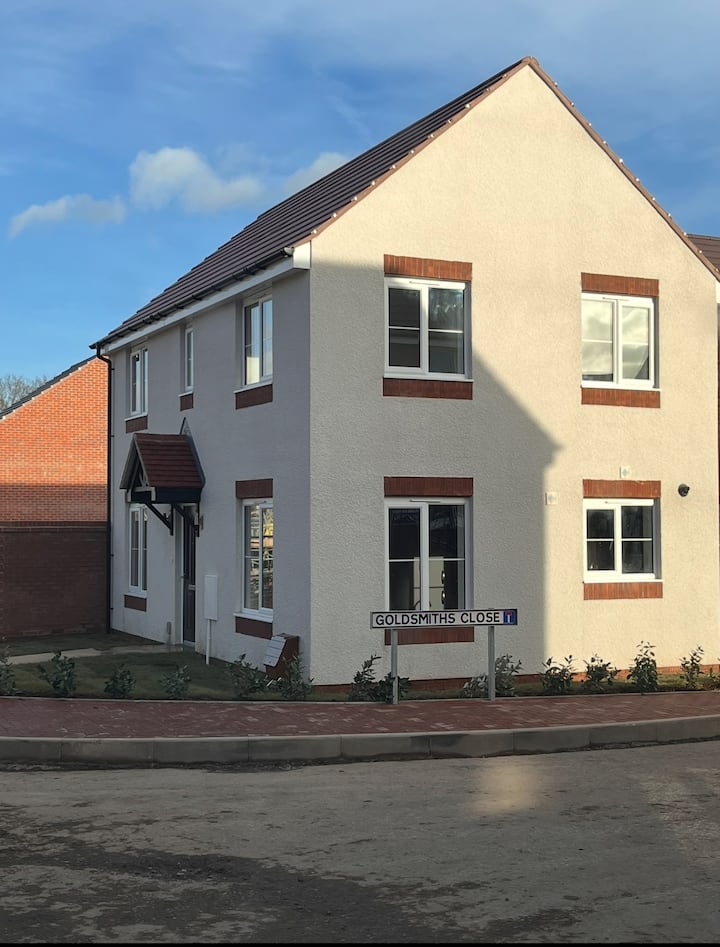 Perfect 3b Detached Suburb Prime Location Coventry - Coventry