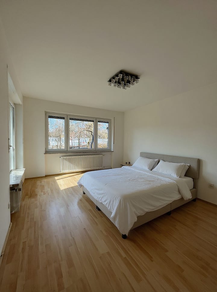 3 - Bedroom Apartment (120 M2) - Gauting