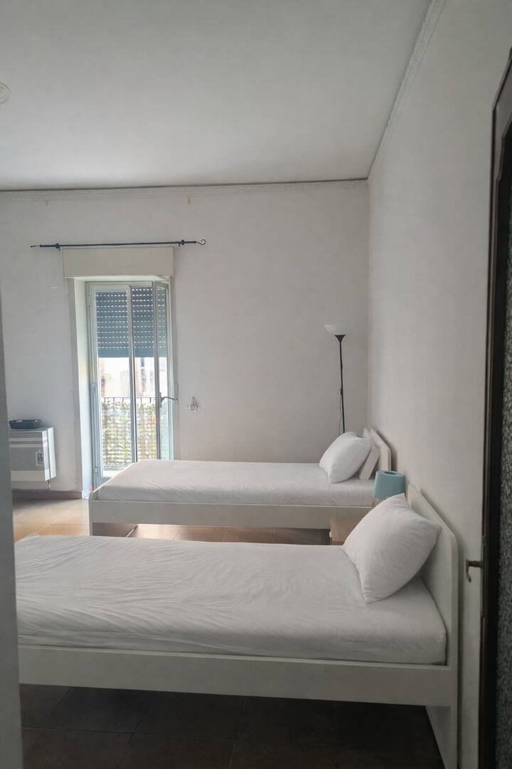 Spacious Balcony Room In Central Messina - Messina