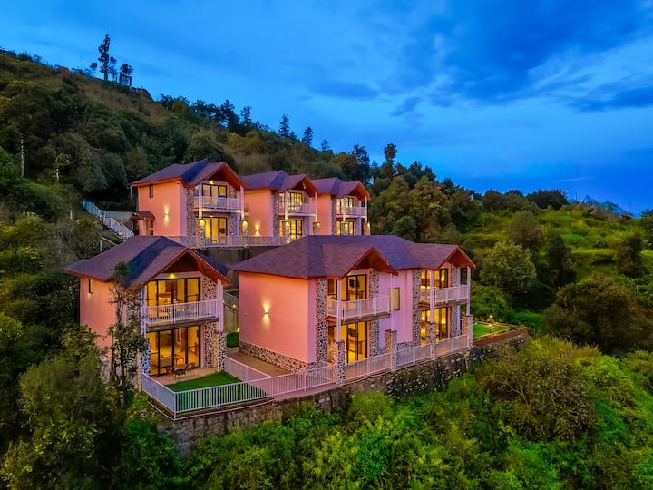 Himalayan Escape Cottages With Bathtub And Balcony - Kufri