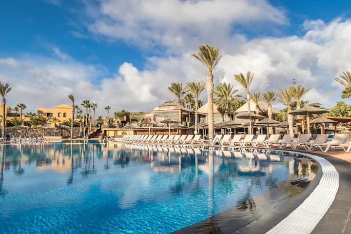 Casita Papagayo 130 Sunny Bungalow Resort W/ Pool - Corralejo