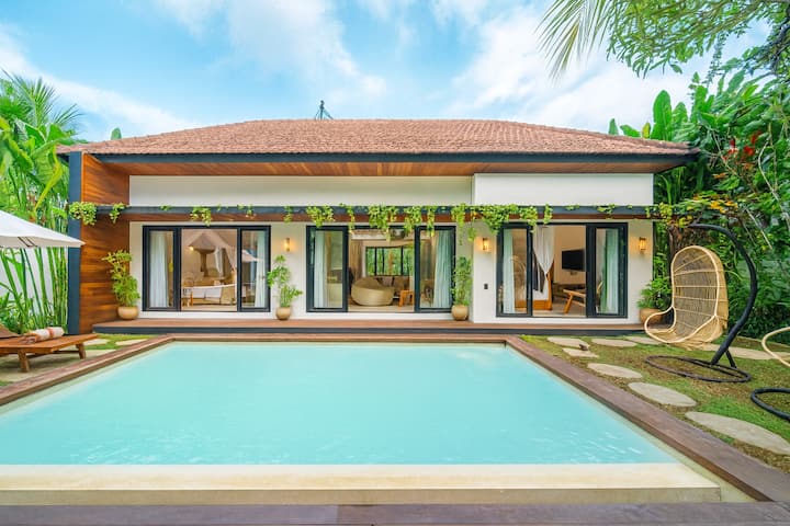 Stylish 2br W Garden Bath & Pool, Top Ubud's Spot - Ubud
