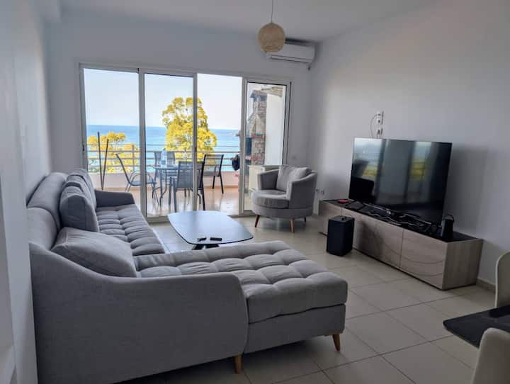 Vaste F3 Vue Et Accès Sur Mer - Béjaïa