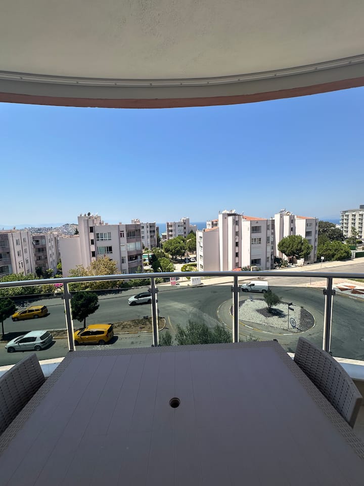 2+1 130 Metrekare Full Esyalı - Kuşadası