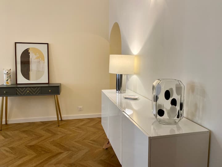 T2 Spacieux éLégant Coeur Historique 3min Rotonde - Venelles