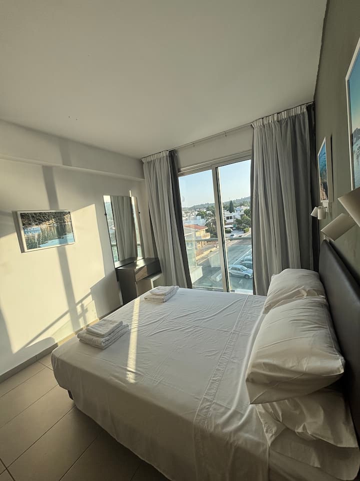 Coralli Beachfront Apartments - Protaras