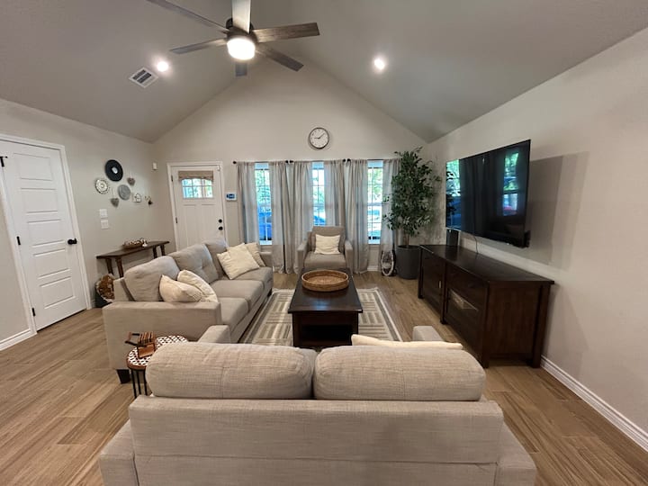 Mi’casita @ Canyon Lake - Canyon Lake, TX