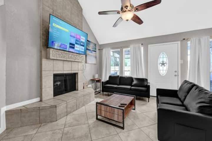 4br Getaway W/ King, Bbq, Patio - Seabrook, TX