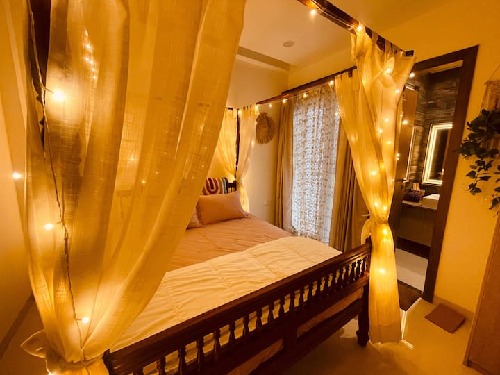 Raahat- Fully Equipped 2bhk With Projector & Lift. - Nueva Delhi