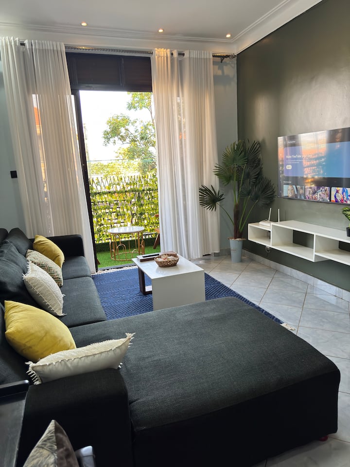 Starlight Homes Kyanja 3 With An Airport Pickup - Kampala