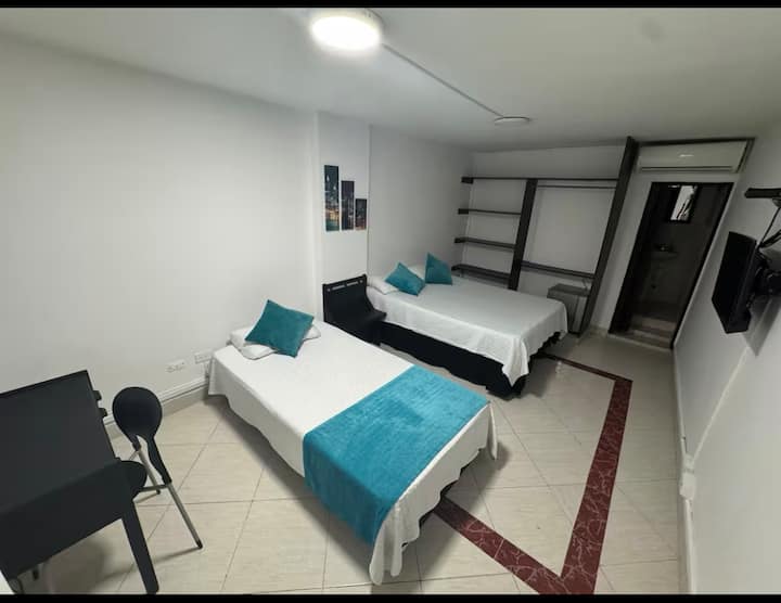 Private Room Stadium With Gym - Cali