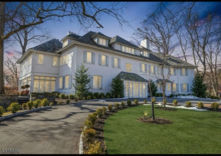 Oh, The Parties That Can Be Had! - Belleville, NJ