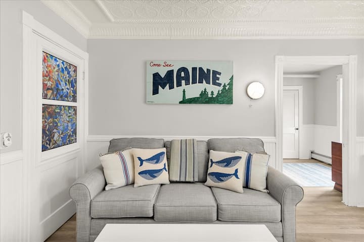 Phoenix Nest - Downtown Apartment In Belfast - Belfast, ME