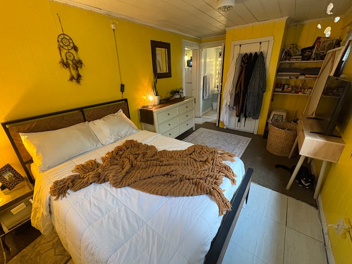 Downtown Sarasota Beach Bungalow - Sarasota, FL