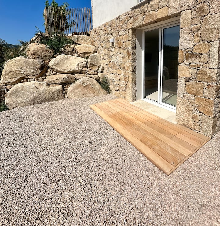 Beau Studio Privé Vue Mer Rez-de-villa Ajaccio - Ajaccio