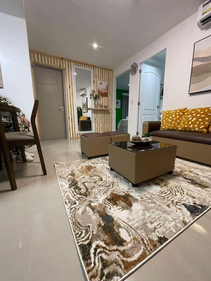 Cozy 3br Suite W/pool&parking - Iloilo City