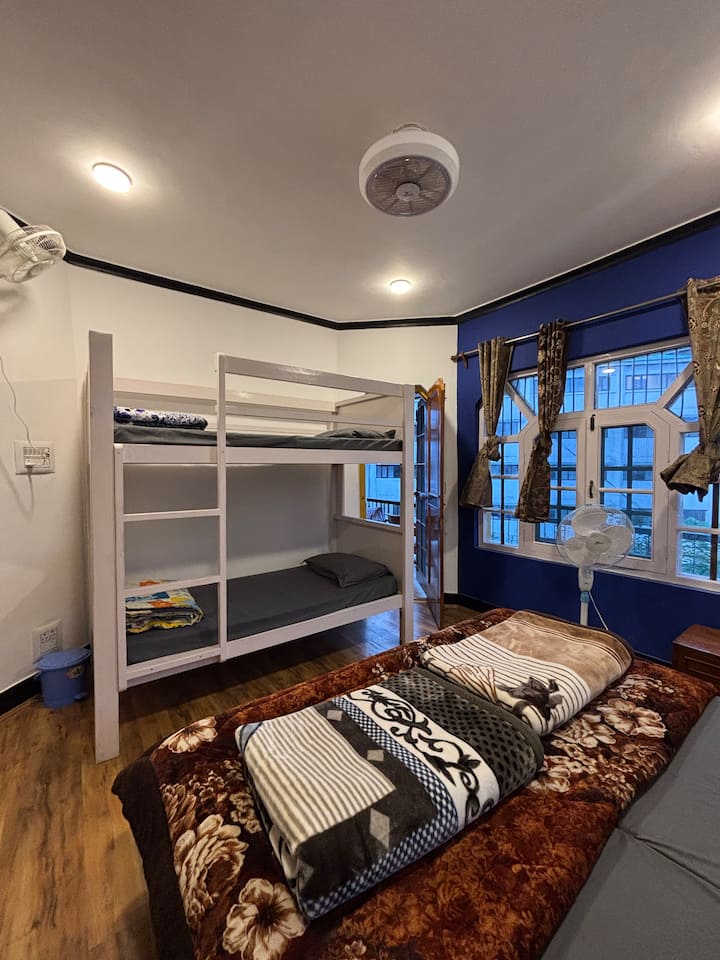 Private Room Near Dal Lake - Srinagar