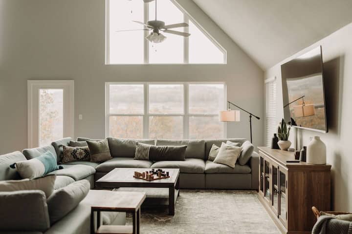 Relaxing Winter Hideaway With Beautiful Views - Tenkiller Ferry Lake, OK