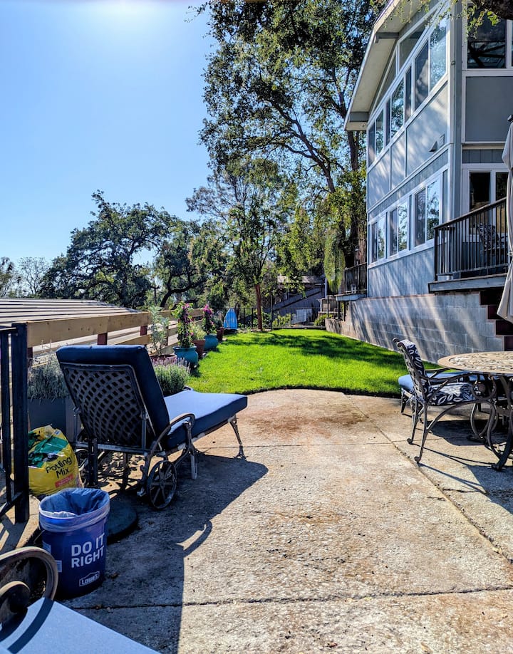 Welcome To The Lookout. - SeaQuest Folsom, Folsom