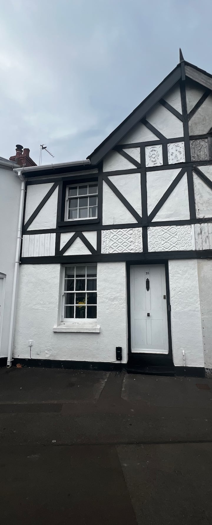 Cozy 2 Bed Cottage - Monmouth