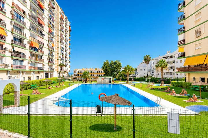 Malagasuite Mediterranean Seaside Benalmadena - Benalmádena