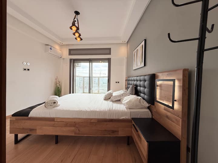 Cocon Ensoleillé - Vue Panoramique - Train & Tram - Casablanca