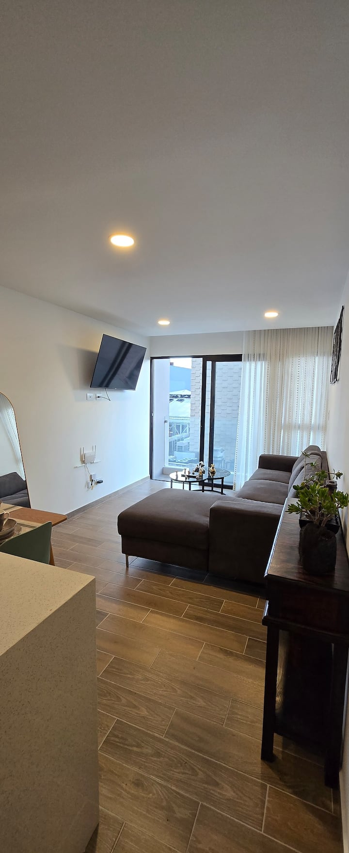 Cómodo Y Elegante Apto En El Corazon De Zona 14 - Guatemala City