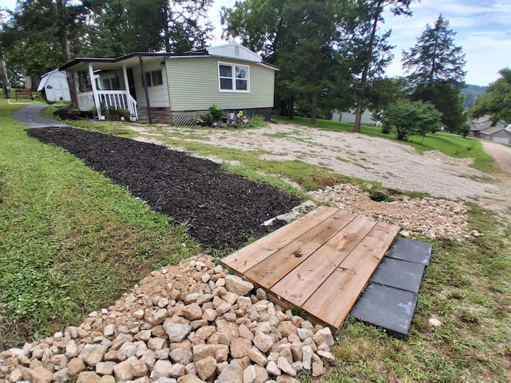 Rustic, Cozy And Simple Home Near Haha Tonka - Camdenton, MO