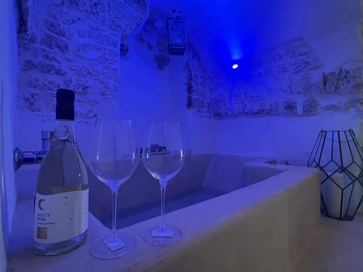 Suite Privata Essential Ostuni In Centro Storico - Ostuni