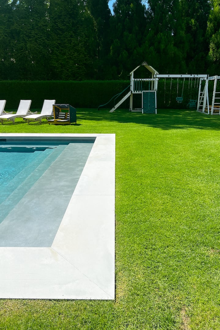 Close To Eh Village, Wide Plank Modern Beach Home - Amagansett, NY
