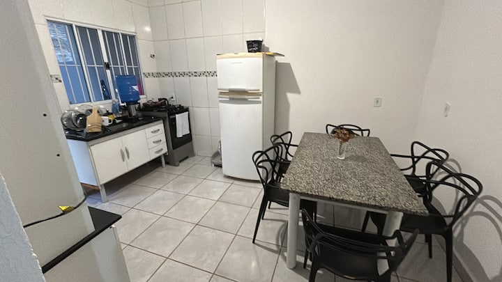 92 Sobrado Espaçoso 2 Banheiros 3 Quartos - Barão Geraldo