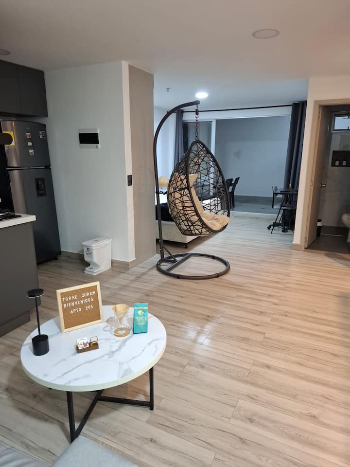 Loft With Private Patio & Hanging Chair Cc Molinos - Medellín