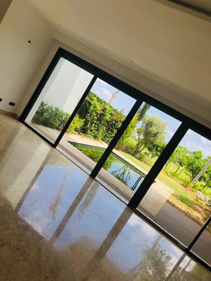 Villa Avec Piscine, Vue Sur Golf - Bouskoura