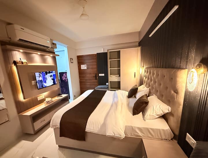 Trendy Studio W24/7 Self Checkin - Jaipur