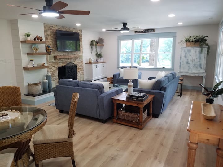 Heron's Roost-lakefront Retreat - Hiawassee, GA