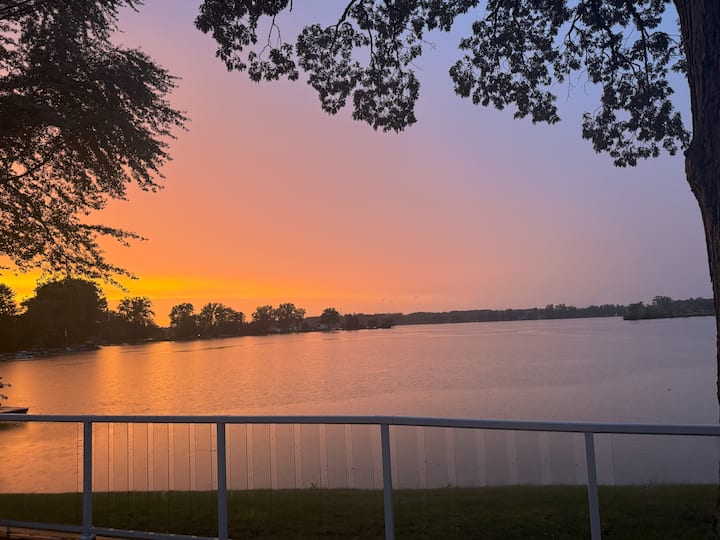 Bass Lake Bunkhouse - Brighton, MI