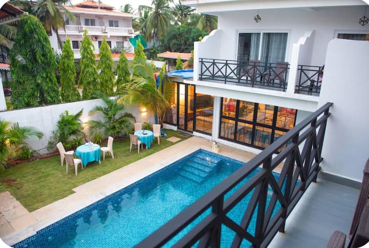 Villa Antaliya W/ Pvt Pool - 200 Meters To Beach - India
