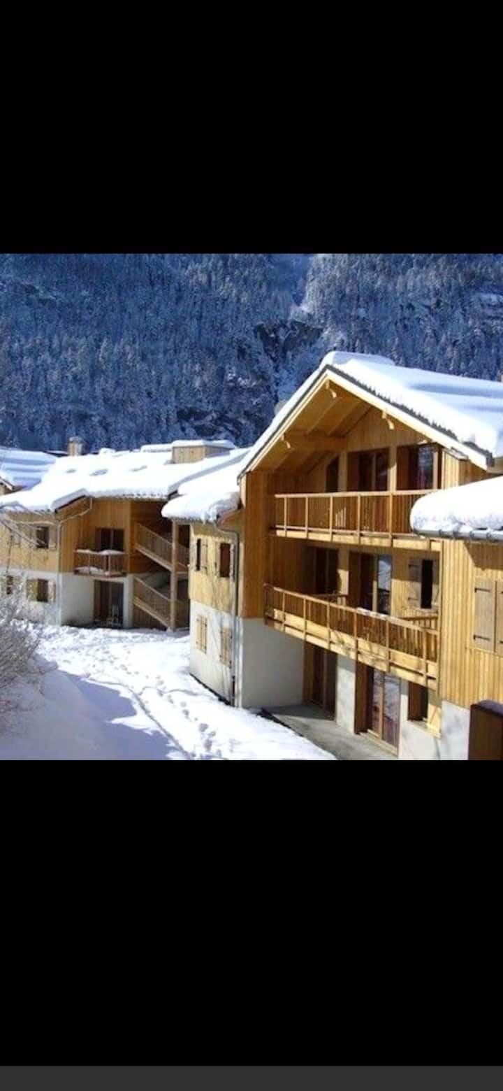 3 Vallées Appart Avec Piscine, Garage - Orelle