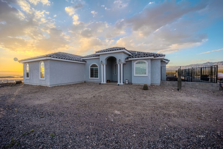 Hilltop 4 Bedrooms/3 Bathrooms - Safford, AZ