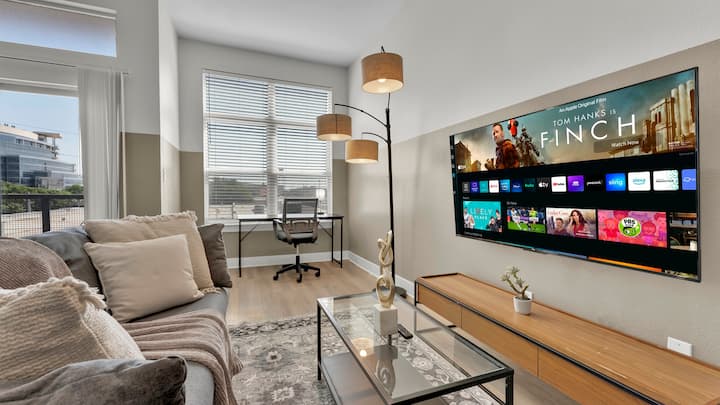 Luxury 1bd | Deep Ellum | Free Parking | Pool+gym - Dallas, TX