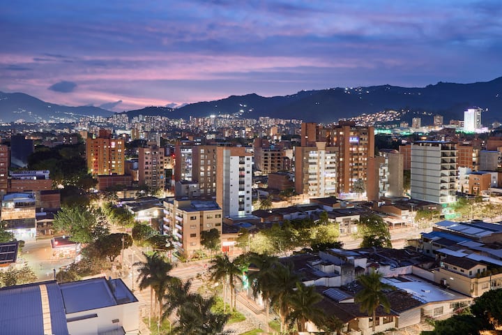 Edificio Kyux, Estilo Y Confort, Vista 360° Y Gym - Medellín