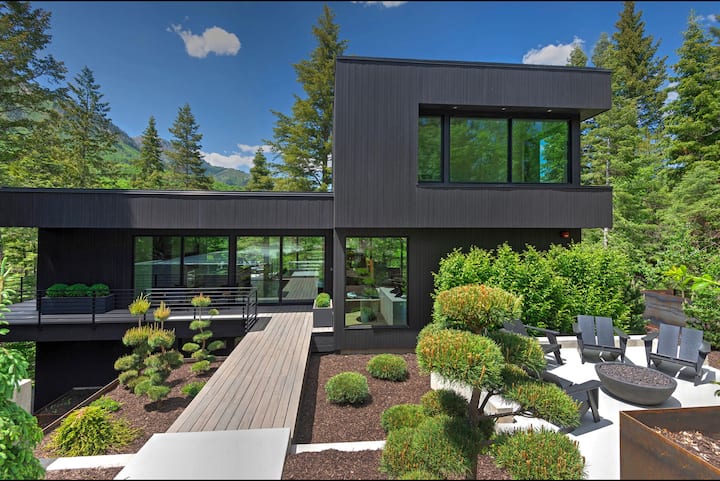 Luxury Modern Mountain Home - Sundance, UT
