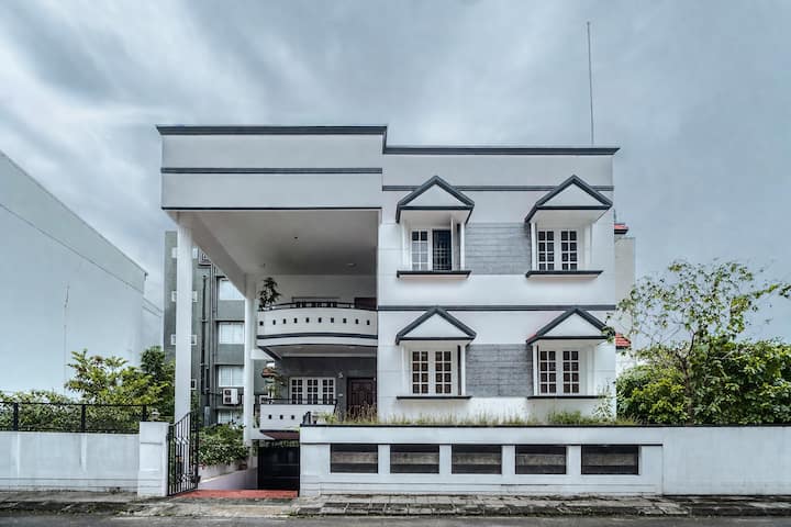 Vanta Grove 5bhk Spacez Villa With Private Terrace - Bangalore